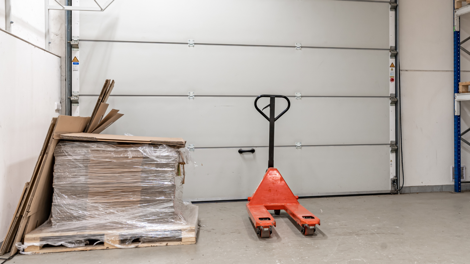 How Do Pallet Jacks Work? - Livstyle | Design, Build, Live - Australian ...